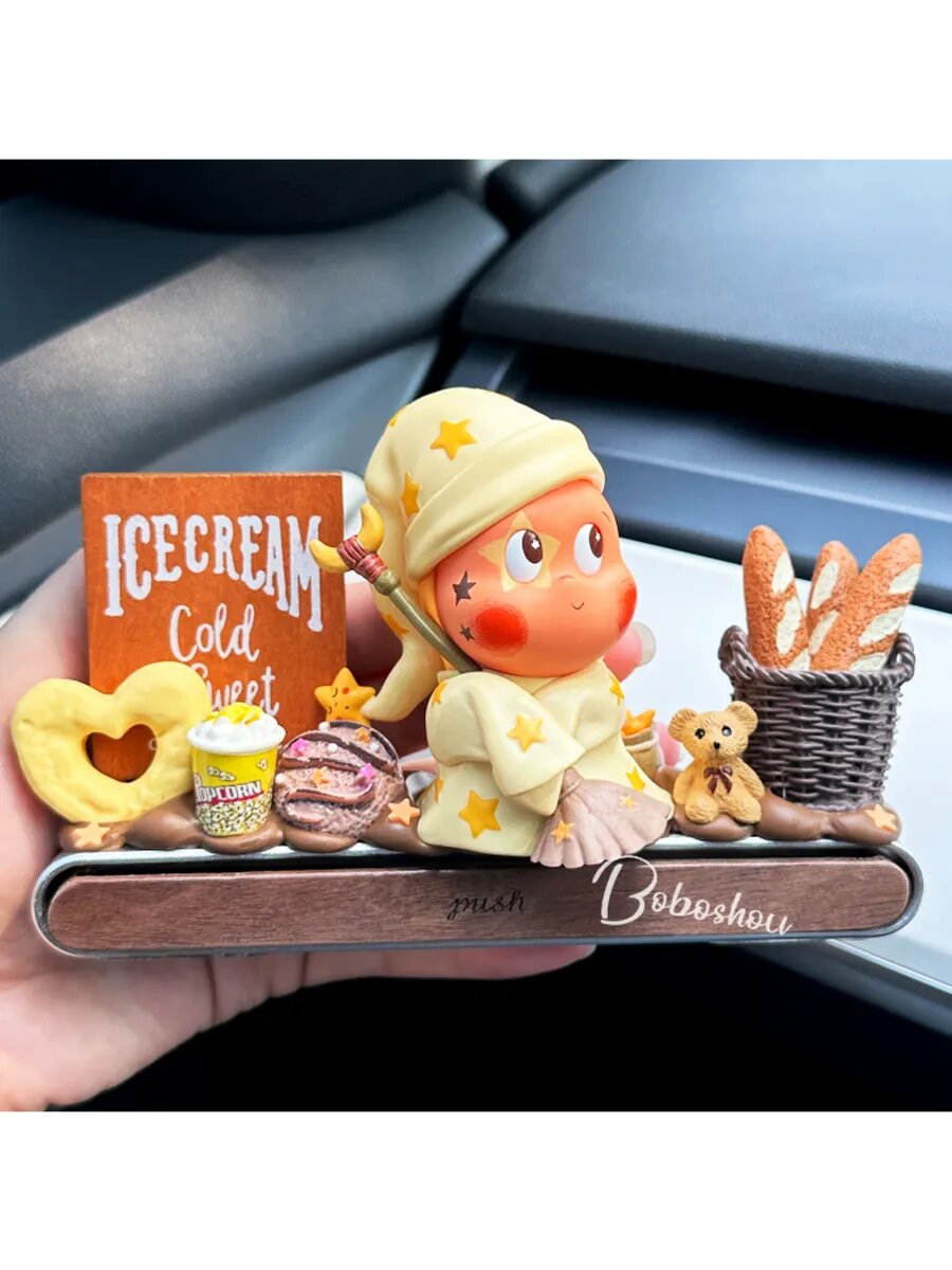 Фигурка для авто - Ловец снов - Bubble Mart 2025