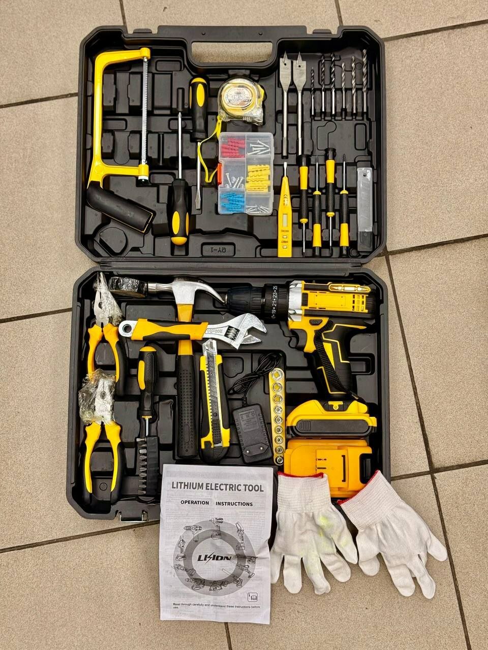 Набор инструментов с шуруповертом дрелью, набор инструментов для дома в чемодане, 50 предметов, универсальный, сверла, отвертки, 2 акб