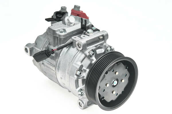 Компрессор кондиционера Volkswagen Touareg (02-)/Audi Q7 (06-) 3.6i