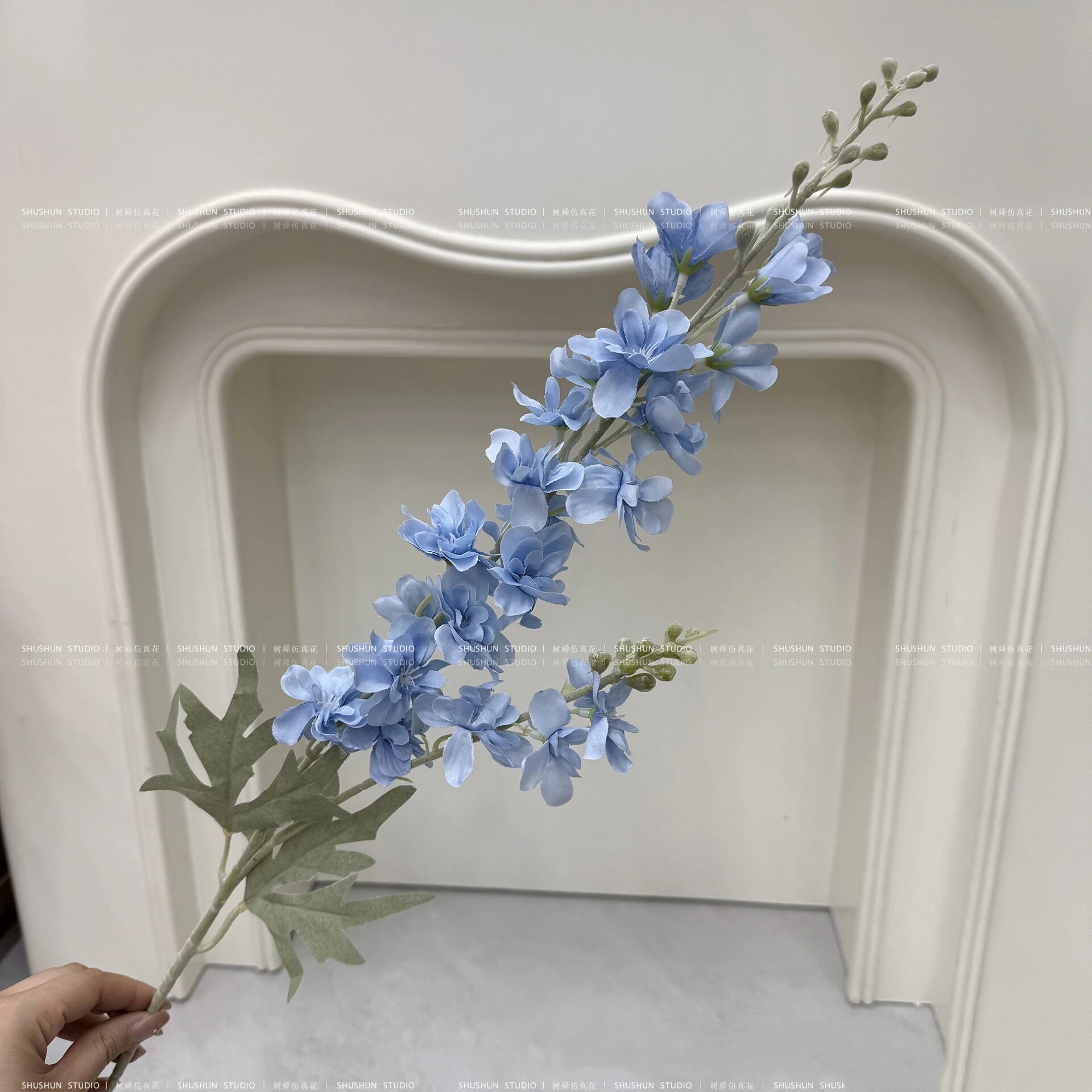 Искусственный дельфиниум шелковый blue