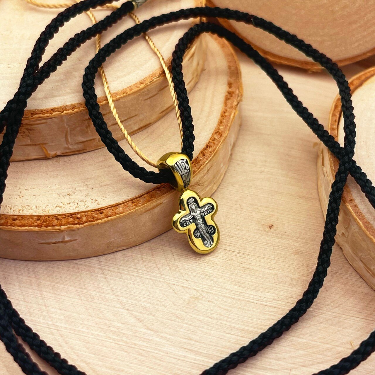 Крестик Русские Мастерские, серебро, 925 проба, золочение, оксидирование, чернение