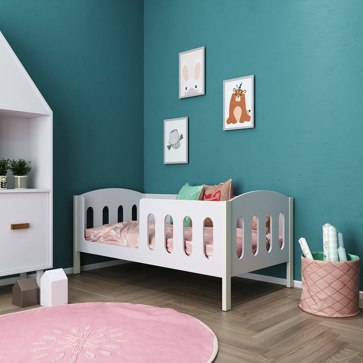 Кровать детская с бортиком 140х70,"Малышка Классик" ножки белые