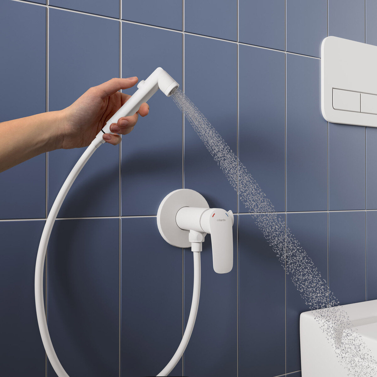 Встраиваемый смеситель с гигиеническим душем Milardo Rora RORWTR0M08 белый матовый