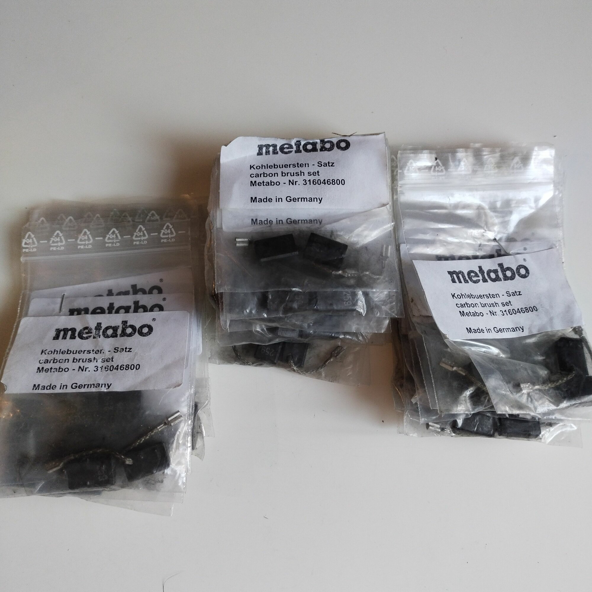 Щетки для болгарки (УШМ) METABO W 8-125 316046800