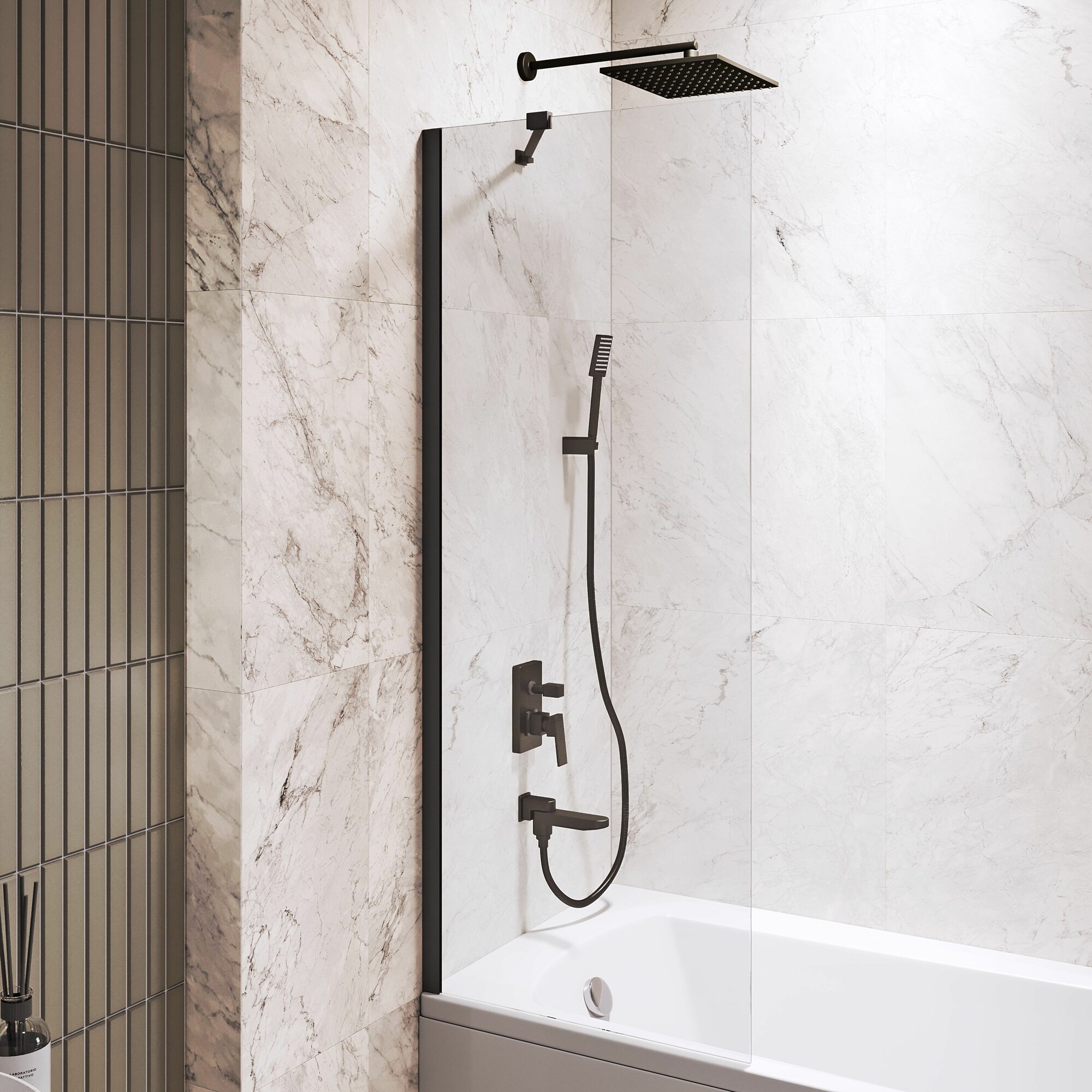 Стеклянная душевая шторка на ванну INRAIN MC-150 70х150см 6 мм Черный / Прозрачное закаленное стекло