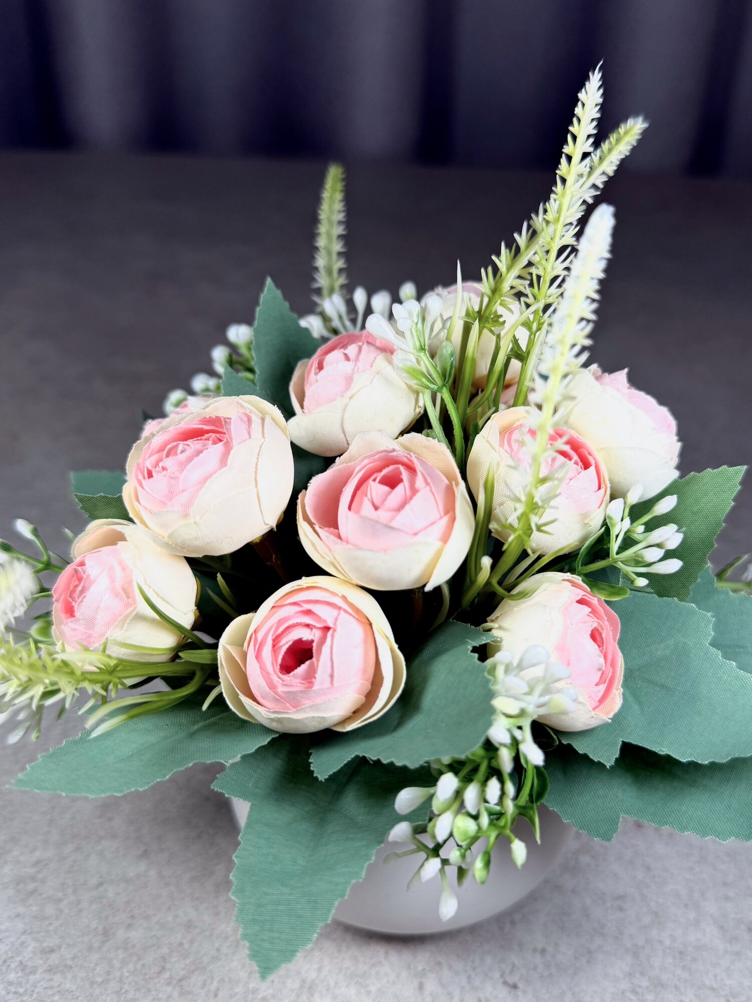 Искусственные цветы для декора / Декоративные растения кашпо / Цветочная композиция для интерьера на стол