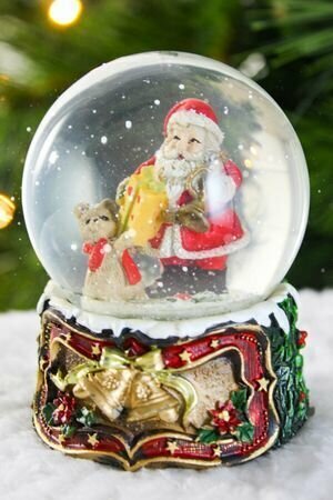 Снежный шар санта С волшебной трубой, полистоун, стекло, 9 см, Sigro 50-2051-1