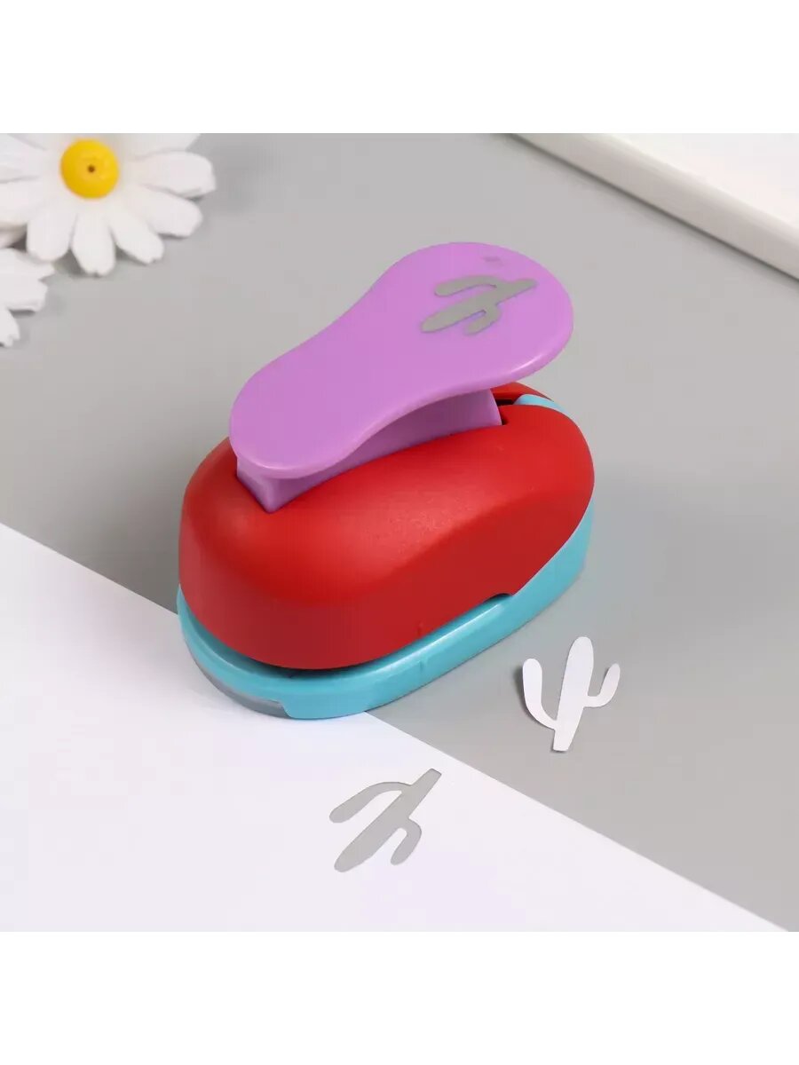 Дырокол фигурный рисунок 3,8х3,8 см "Кактус длинный"