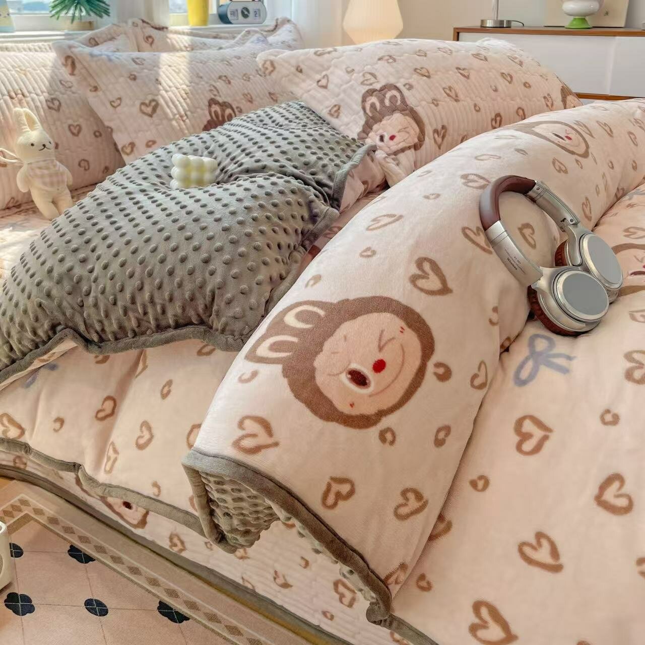 Комплект простыней из молочного флиса типа А, четыре предмета, осенне-зимний, с флисовой подкладкой, утеплённый, стеганый, утолщённый флис,200*230cm