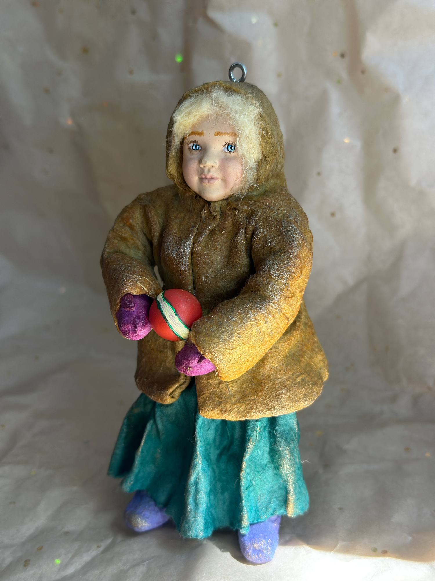 Елочная игрушка из ваты, ручная работа