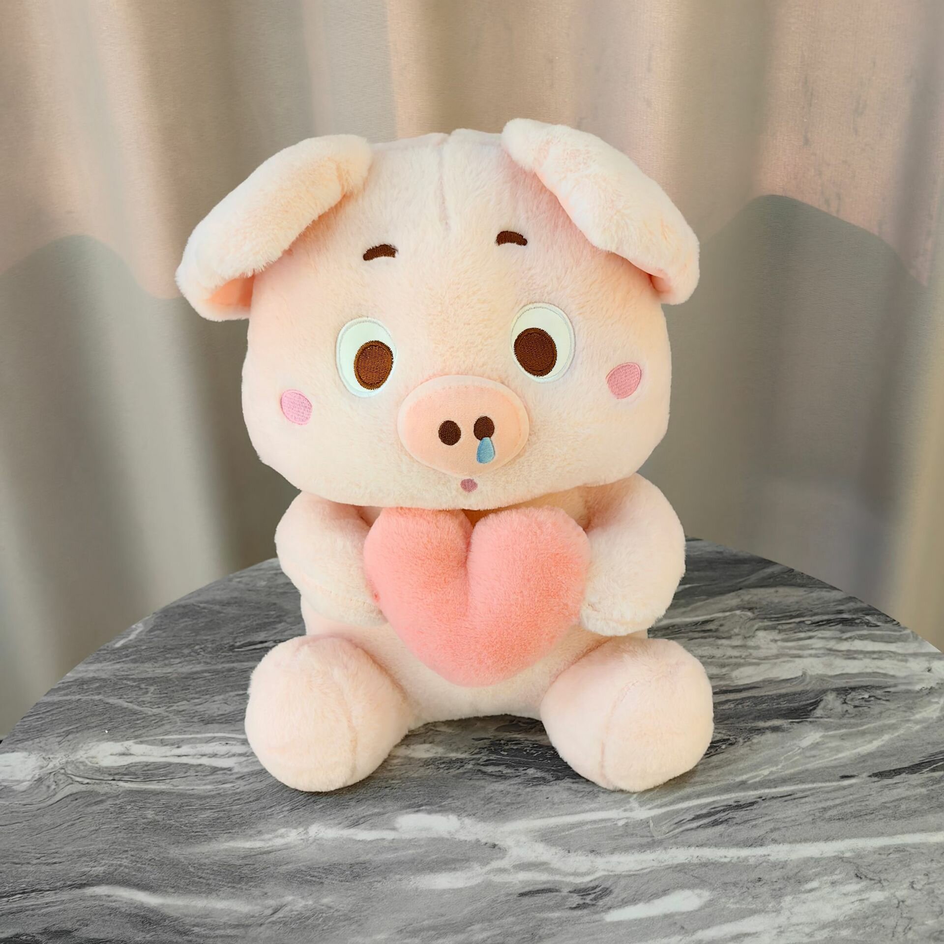 15-дюймовая плюшевая игрушка захватывает машину для выкупа кукол оптом Свинья, держащая сердце_15inch готовых изделий