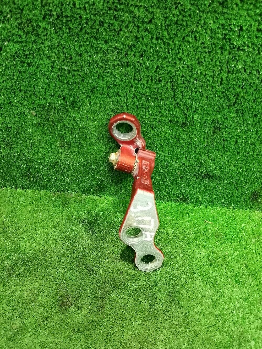 Петля двери задняя правая нижняя Ford Focus 2 Б/У с пробегом