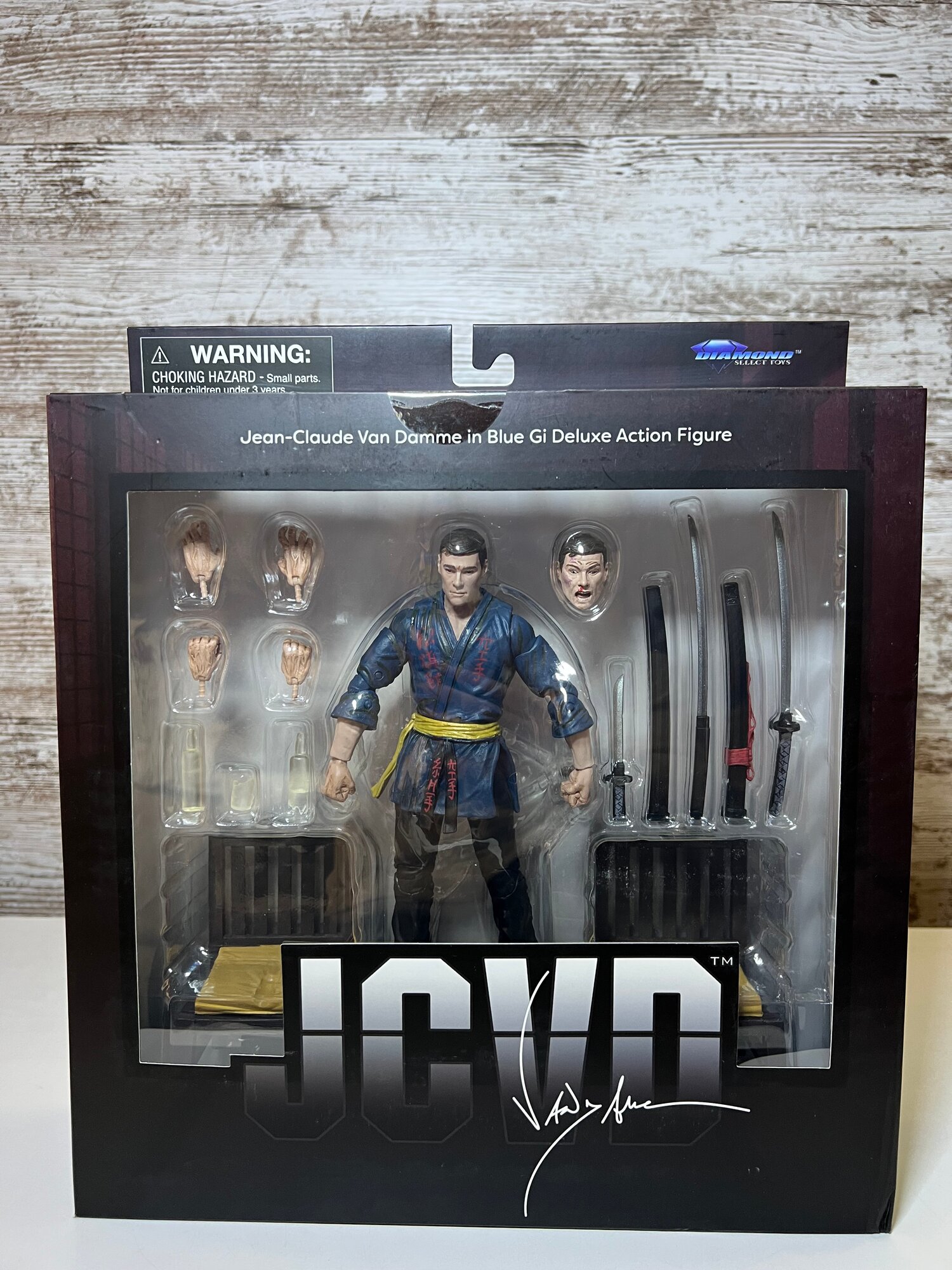 Фигурка Жан-Клод ван Дамм, Jean- Claude Van Damme in Gi Deluxe Action Figure, 21 см от Diamond select
