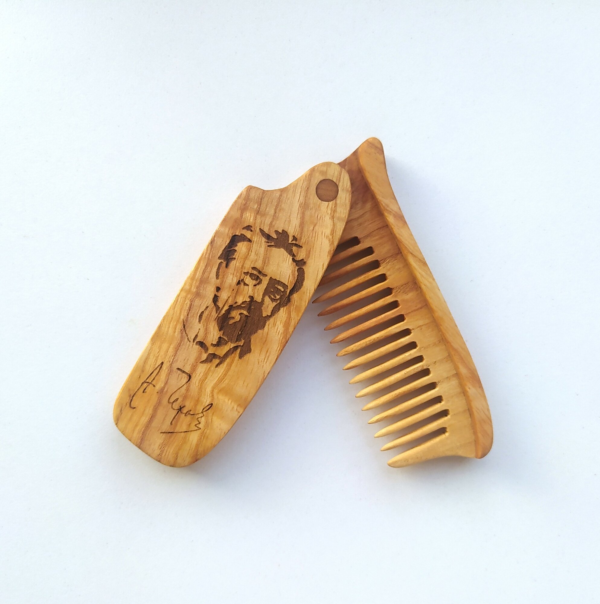 Расческа складная "Чехов 2" из ясеня