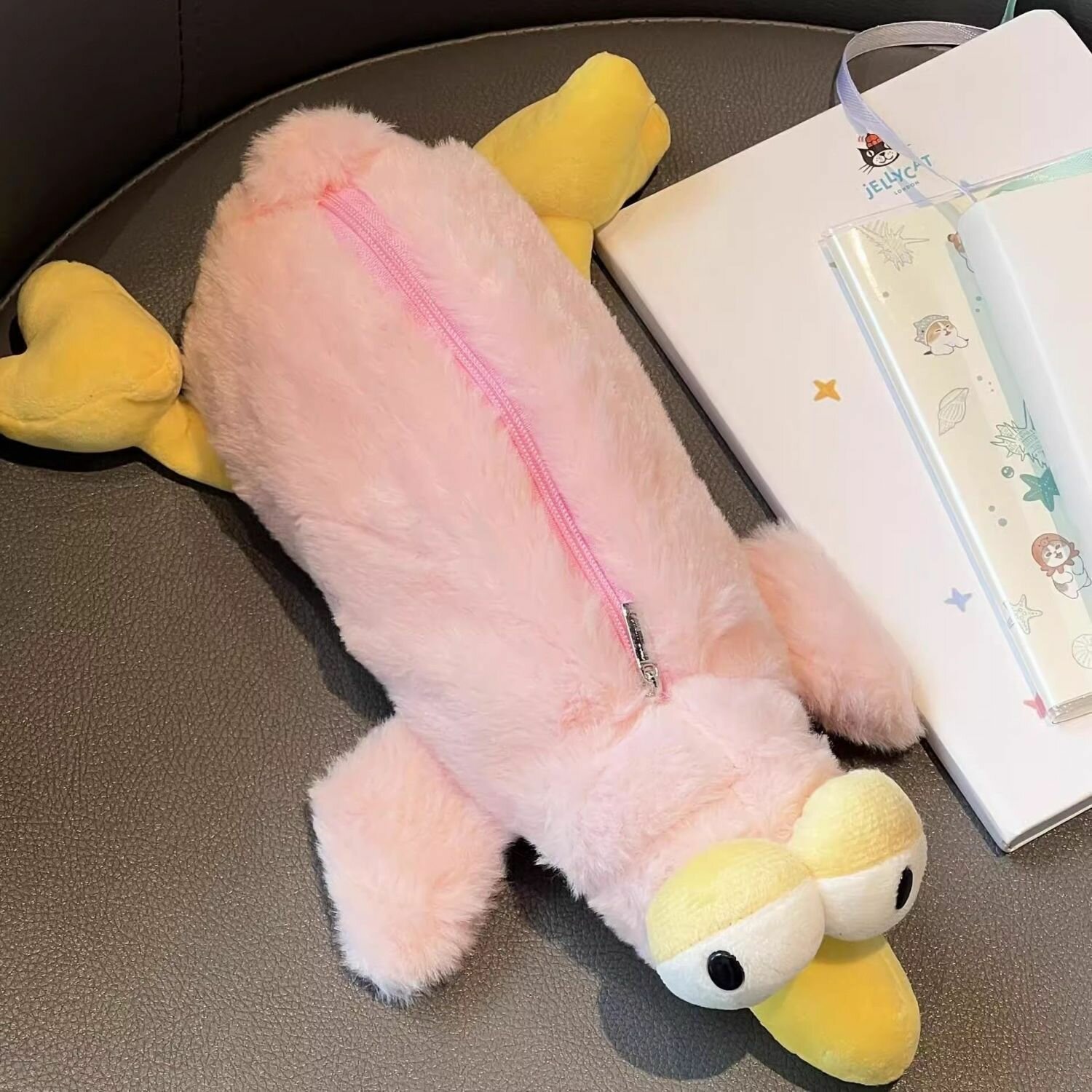 Пенал "Робин", плюшевый, розовый, для канцелярских принадлежностей