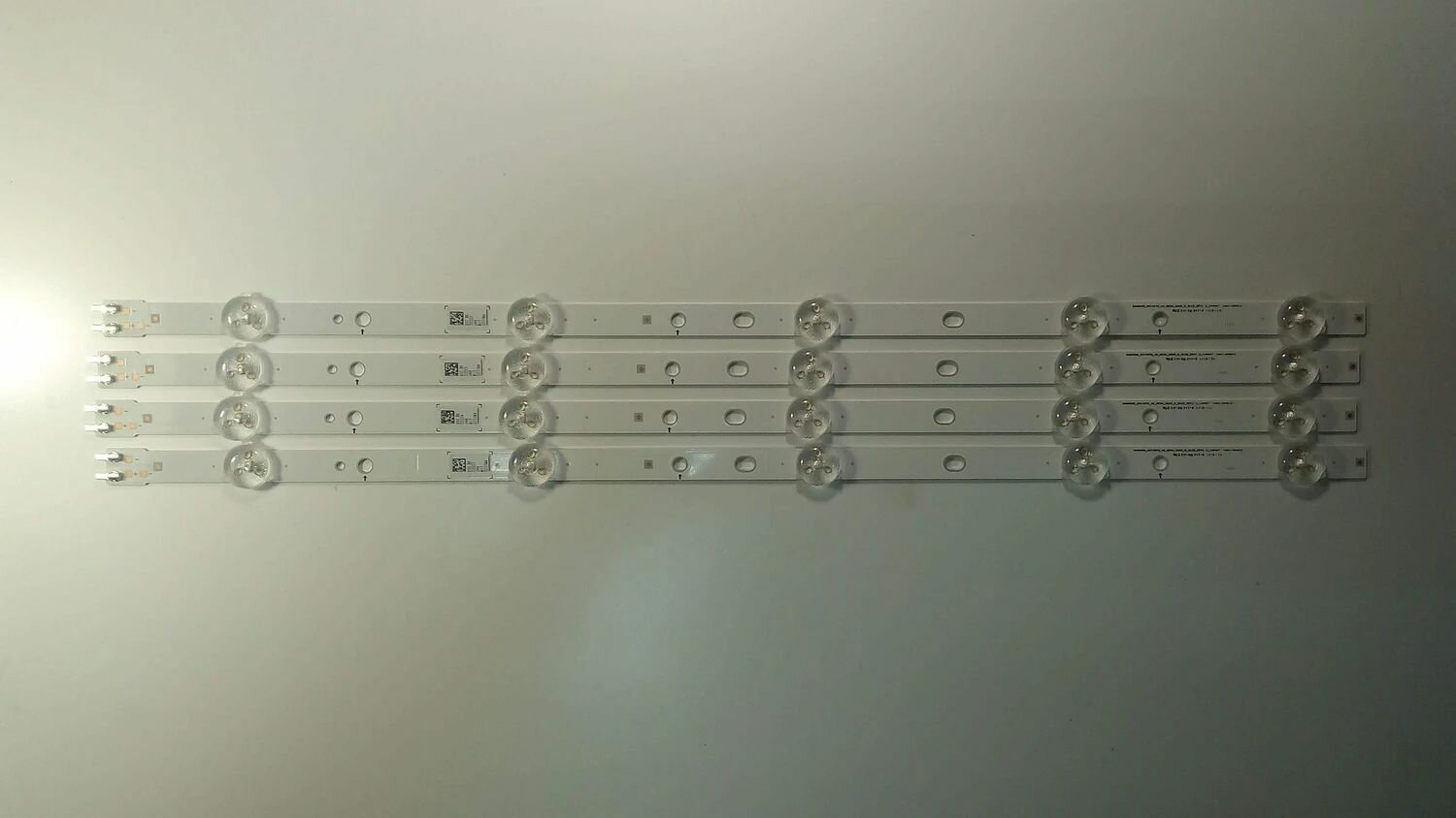 Samsung_2014SVS_48_MEGA_3228_R_5LED_REV1.2_140407 LM41-00091E LCD Samsung CY-HH048AGLV1V FW27 за 1 планку для Ue48H4200Ak Ts01 Lcd Телевизор Samsung LCD, LED подсветка (string стринг светодиодный) для