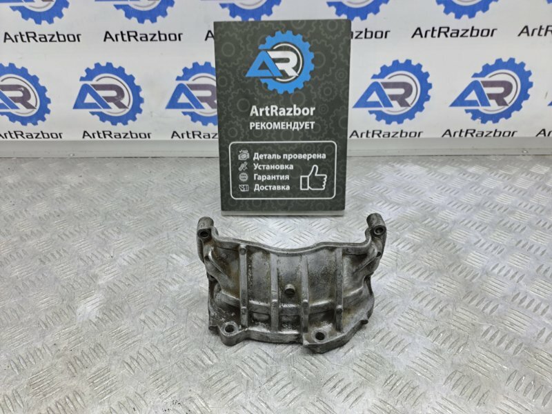 Б/У Кронштейн двигателя Mitsubishi Lancer Cedia / Мицубиши Лансер Цедиа 1.5 4G15 89 Л.С 2002