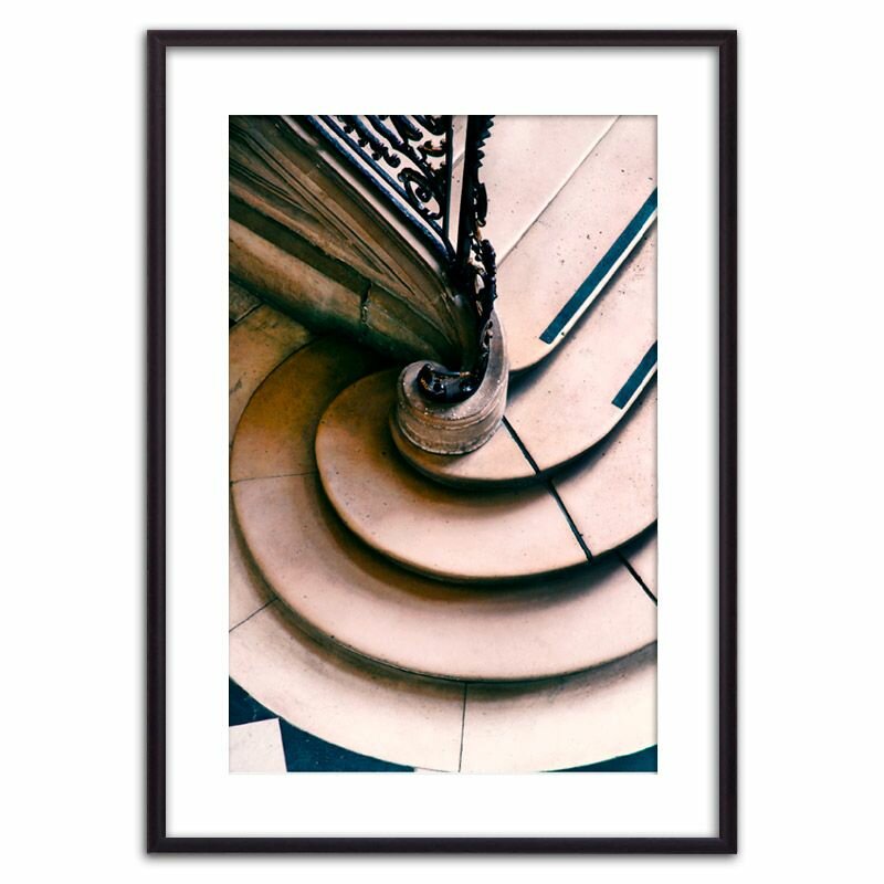 Постер в рамке Круглые ступени, 21х30 см
