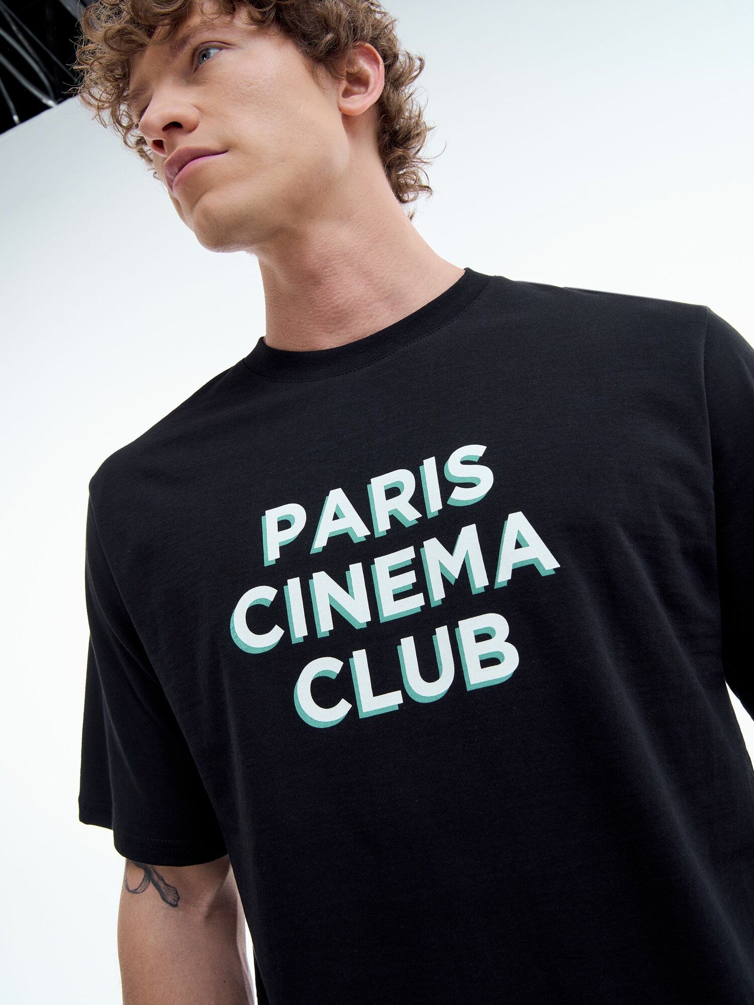 Футболка спортивная