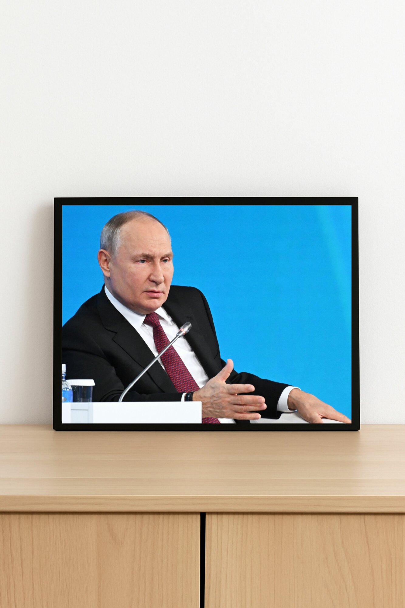 Постер Путин в Стеклянной Рамке