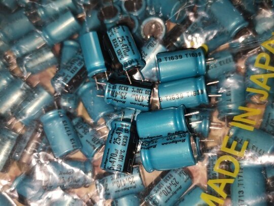 RUBYCON RX30 Серия 25V 470UF 470UF 25V 10X16 130 градусов Конденсаторы 10шт цена