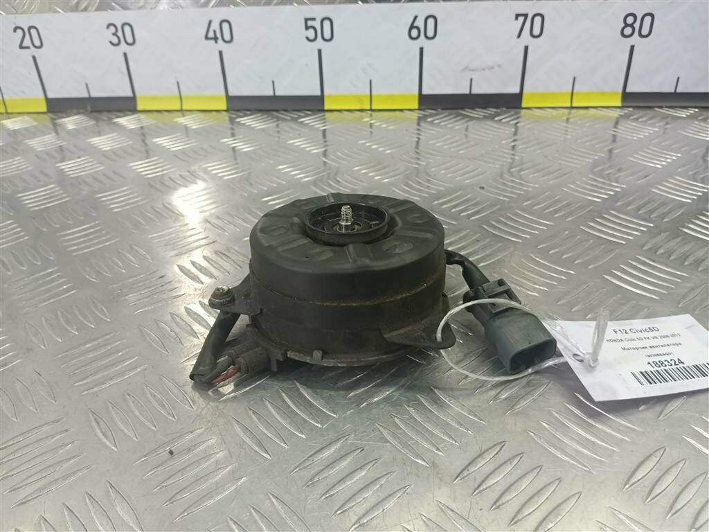 Моторчик вентилятора Б/У для HONDA Civic VIII (2005—2009) 19030RSAG01