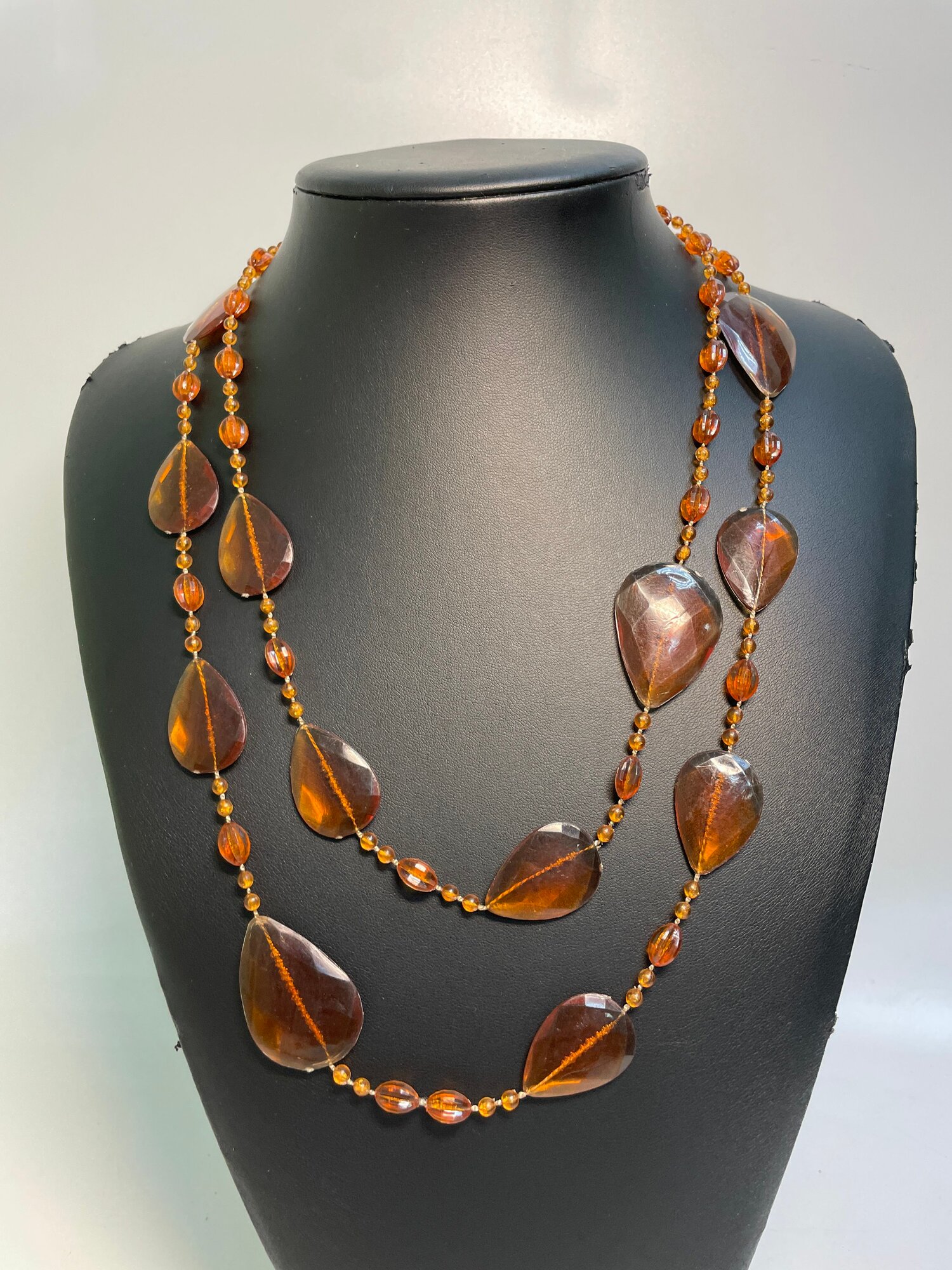 Винтажные бусы стекло, времен СССР, длина 124 см.