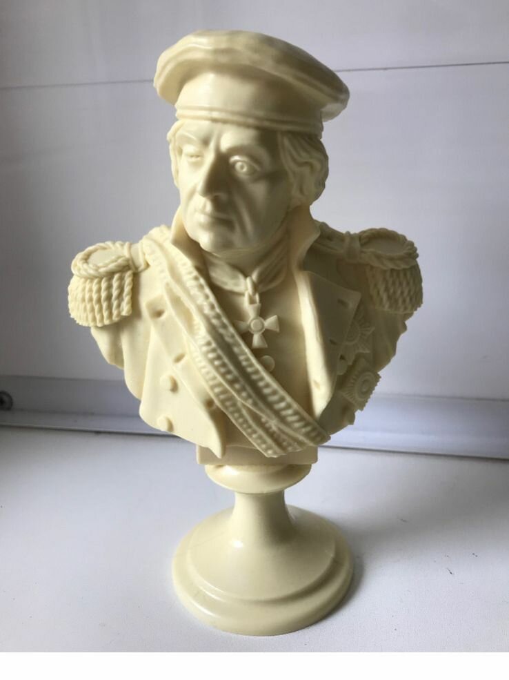 Бюст Кутузова М. И.