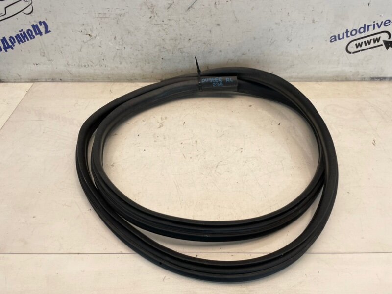 Б/У уплотнитель проема двери Renault Duster 2013 HSM K4M606 Задн. Лев. 49600 RENAULT арт. 769246051R