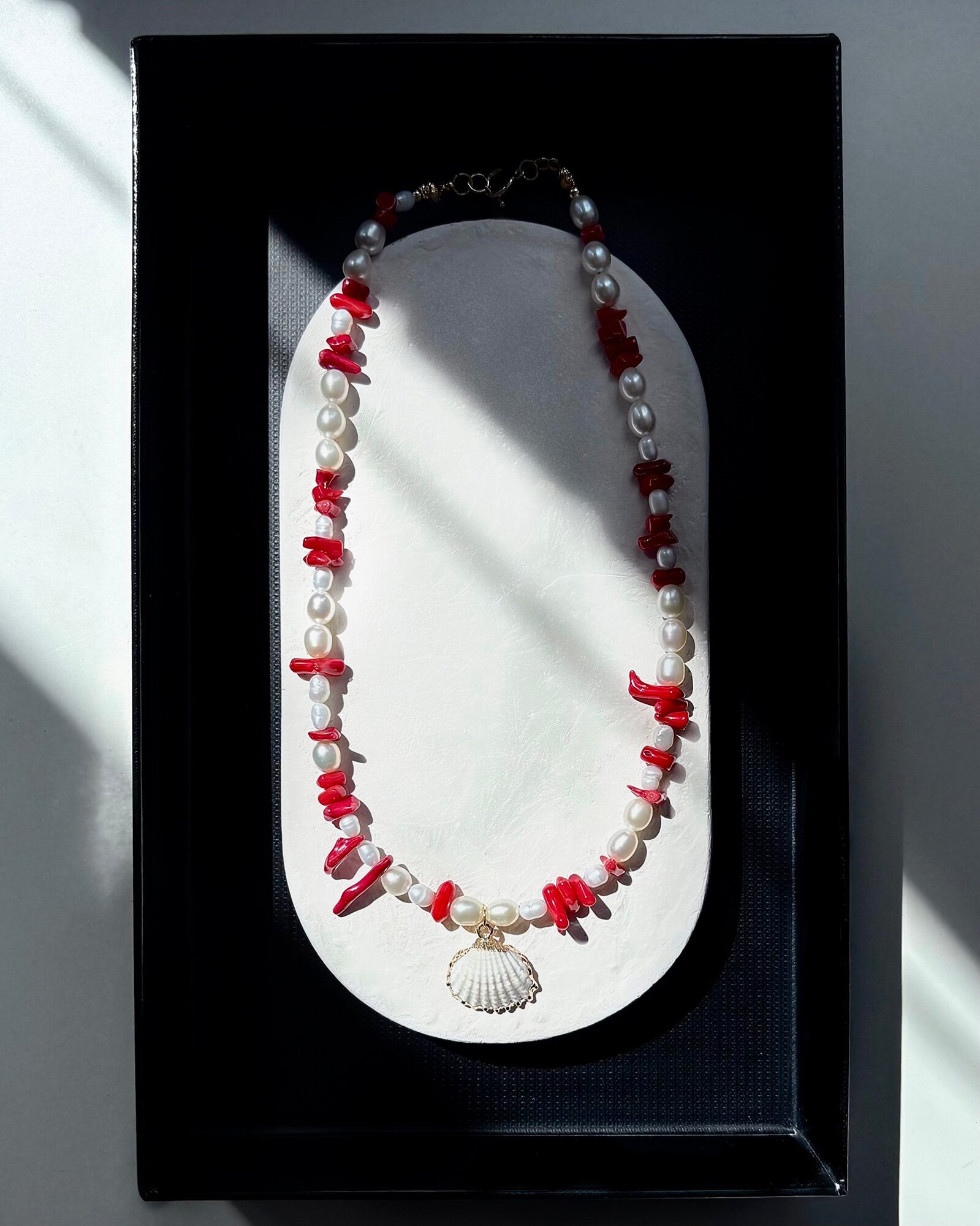 Колье, коралл, жемчуг культивированный