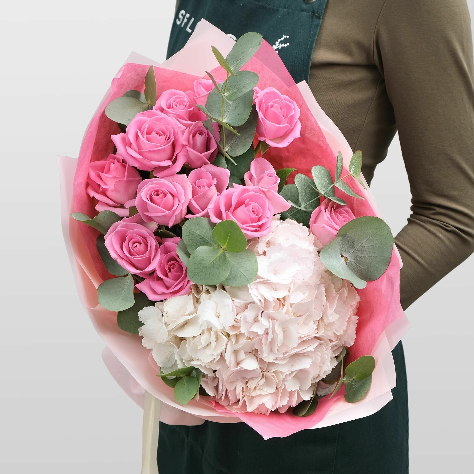 Букет Гортензии и Роз Кения Гениальной