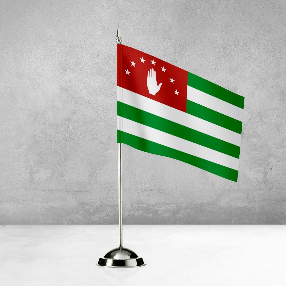 Настольный флаг Абхазии на пластиковой подставке под серебро