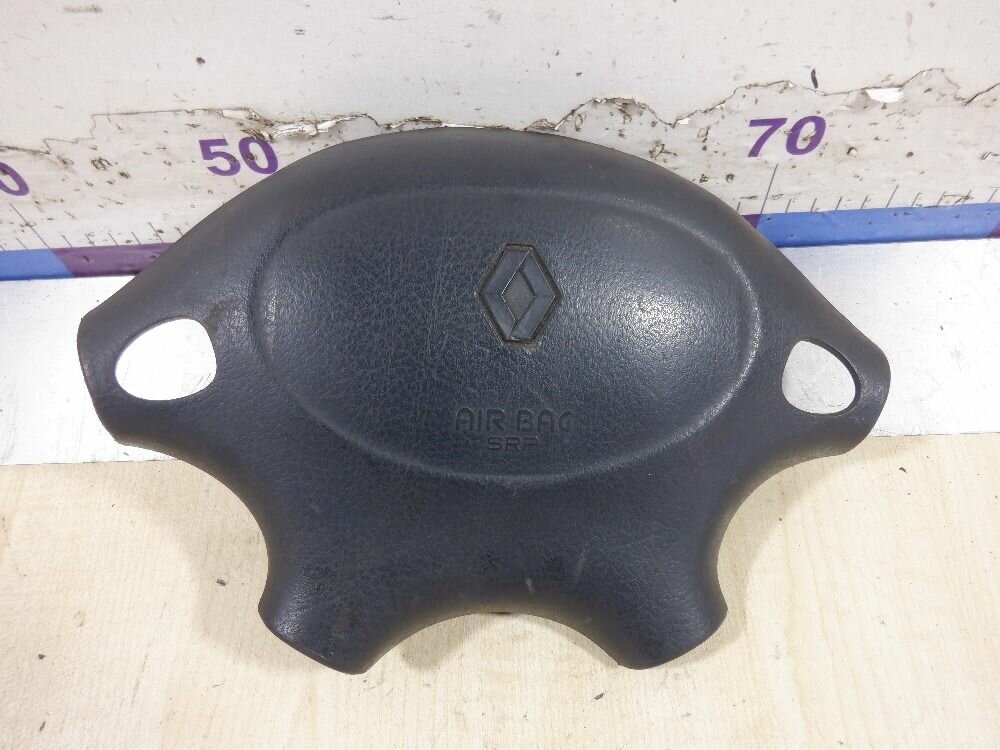 Подушка безопасности в руль Renault Megane