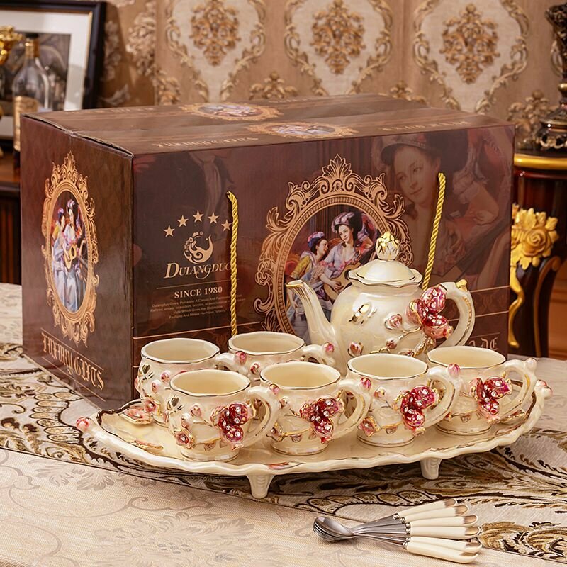 Чайный сервиз из фарфора <Слоновая кость> с гранатовым декором, 8 предметов, подарочная упаковка