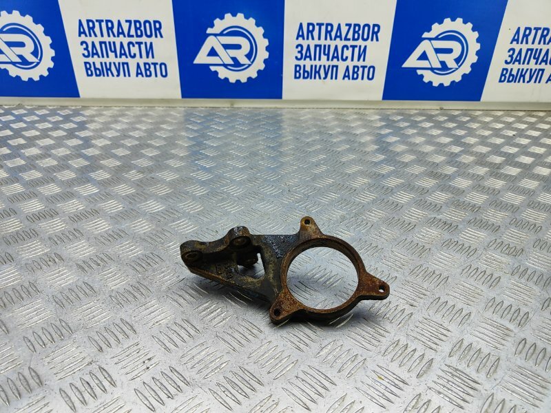 Б/У Кронштейн привода Nissan Murano 1 Z50 / Ниссан Мурано 1 Z50 3.5 VQ35DE 234 Л.С 2006