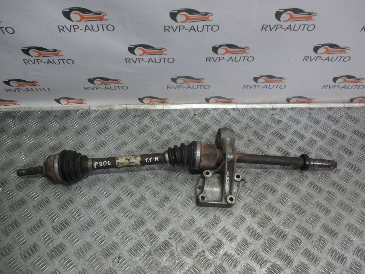 Полуось передняя правая Peugeot 206 1.1 МКПП 123123