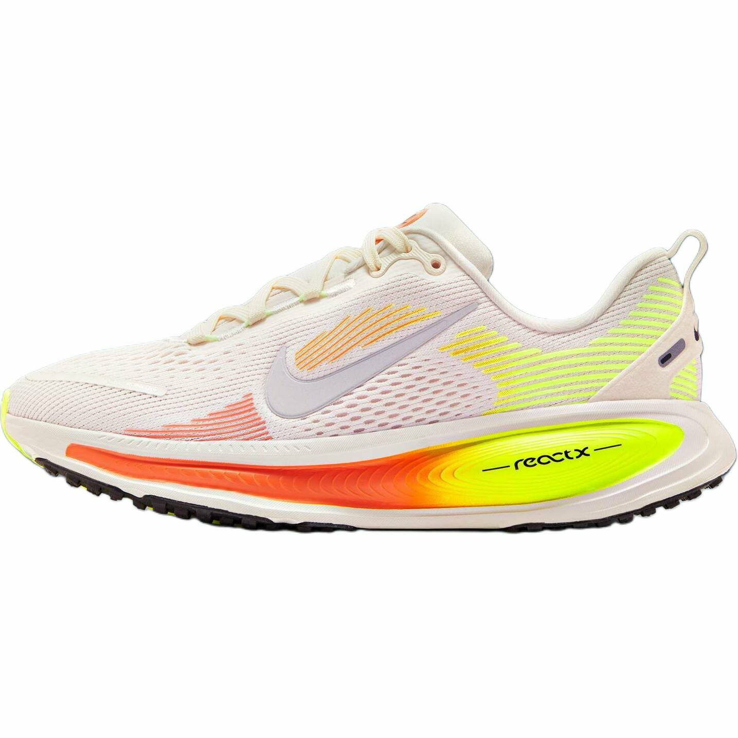 Кроссовки Vomero 18