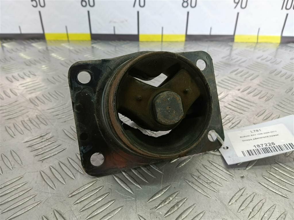 Подушка двигателя (Опора ДВС) Б/У для SUZUKI SX4 I рестайлинг (2009—2014) 1162080JA0