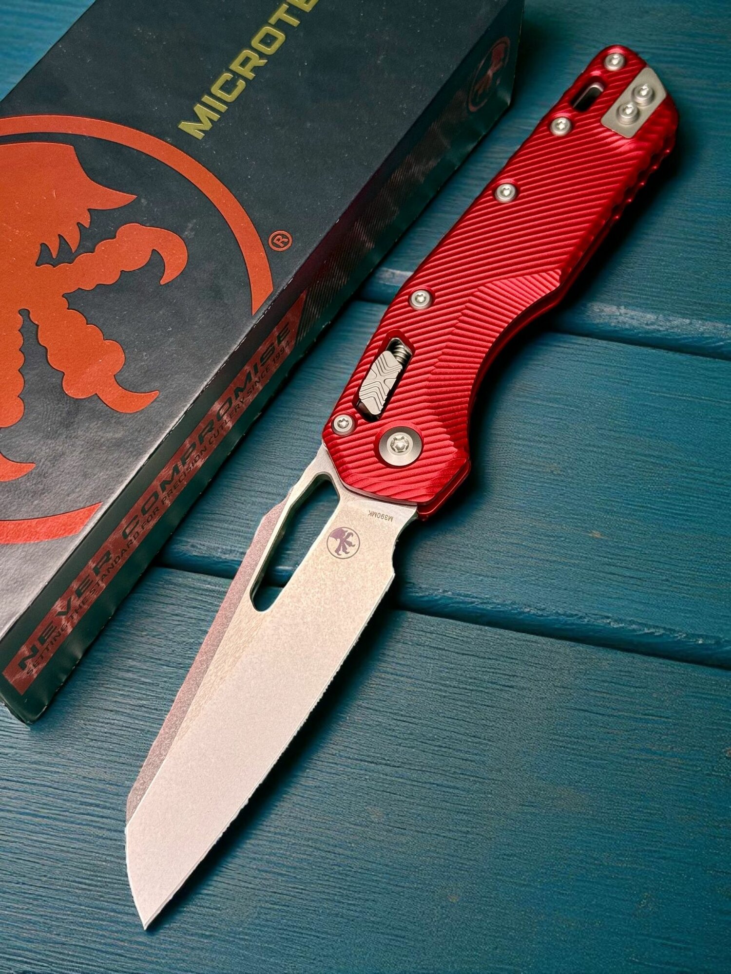 Нож складной MicroTech MCT21010FLRD MSI Ram-Lok, StoneWashed Blade, Red Aluminium Handle