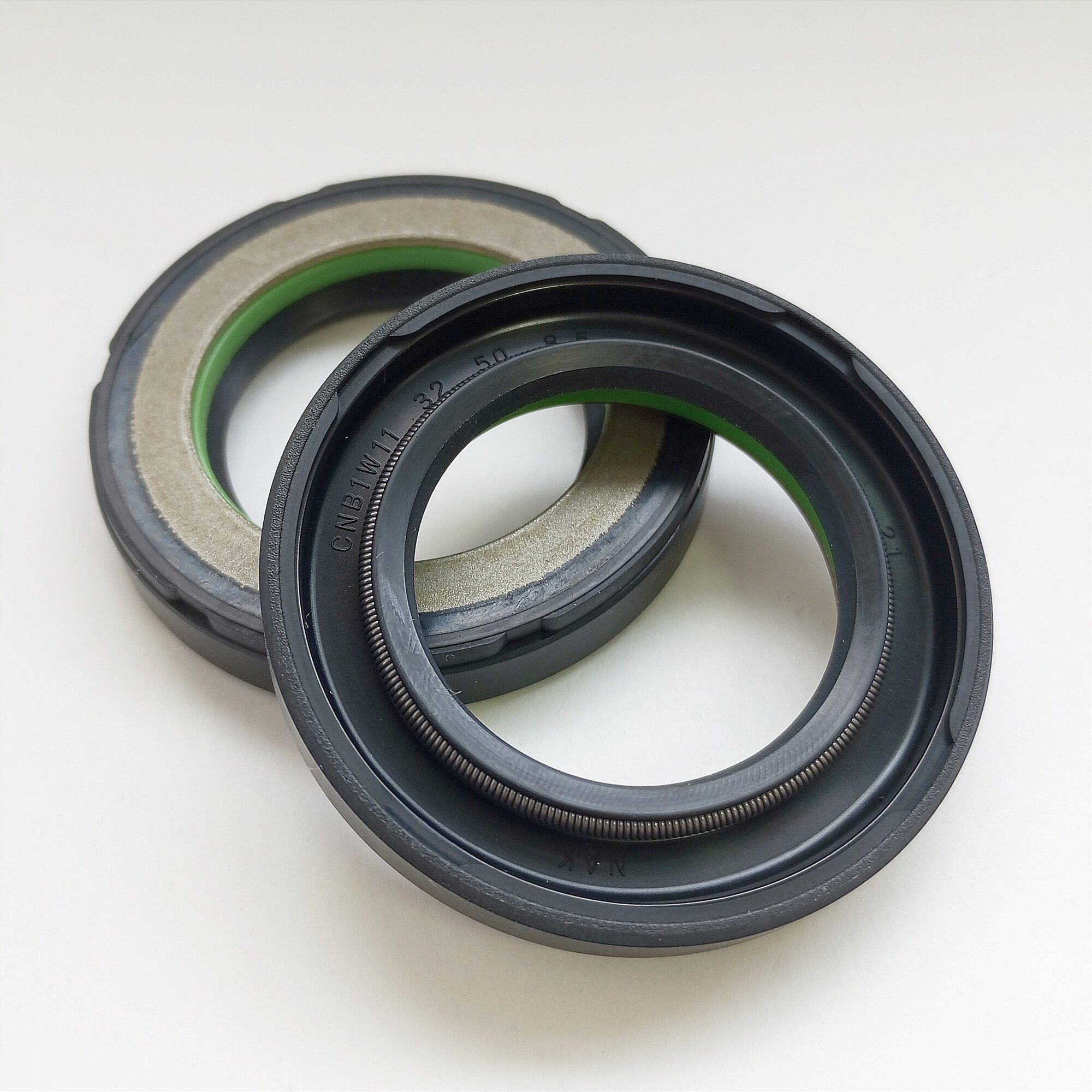 Сальник для рулевой рейки 32x50x8.5 CNB1 NBR-80-K-01B/C/C/BRE010 NAK LEXUS NISSAN MITSUBISHI TOYOTA высокого давления