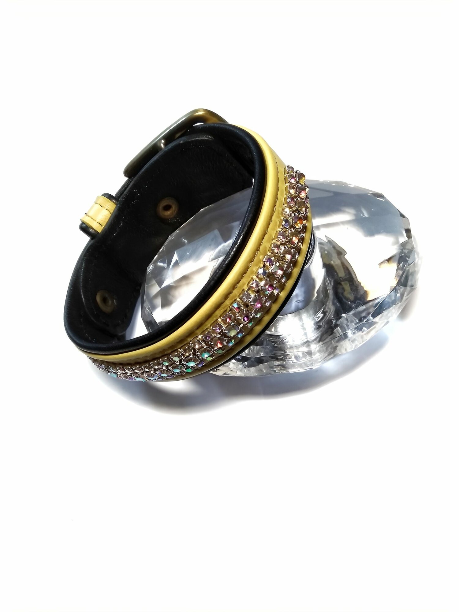 Ошейник для кошки ручной работы, натуральная кожа, стразы, черно-желтый цвет, ошейник для выставки от Фантазии от Agat