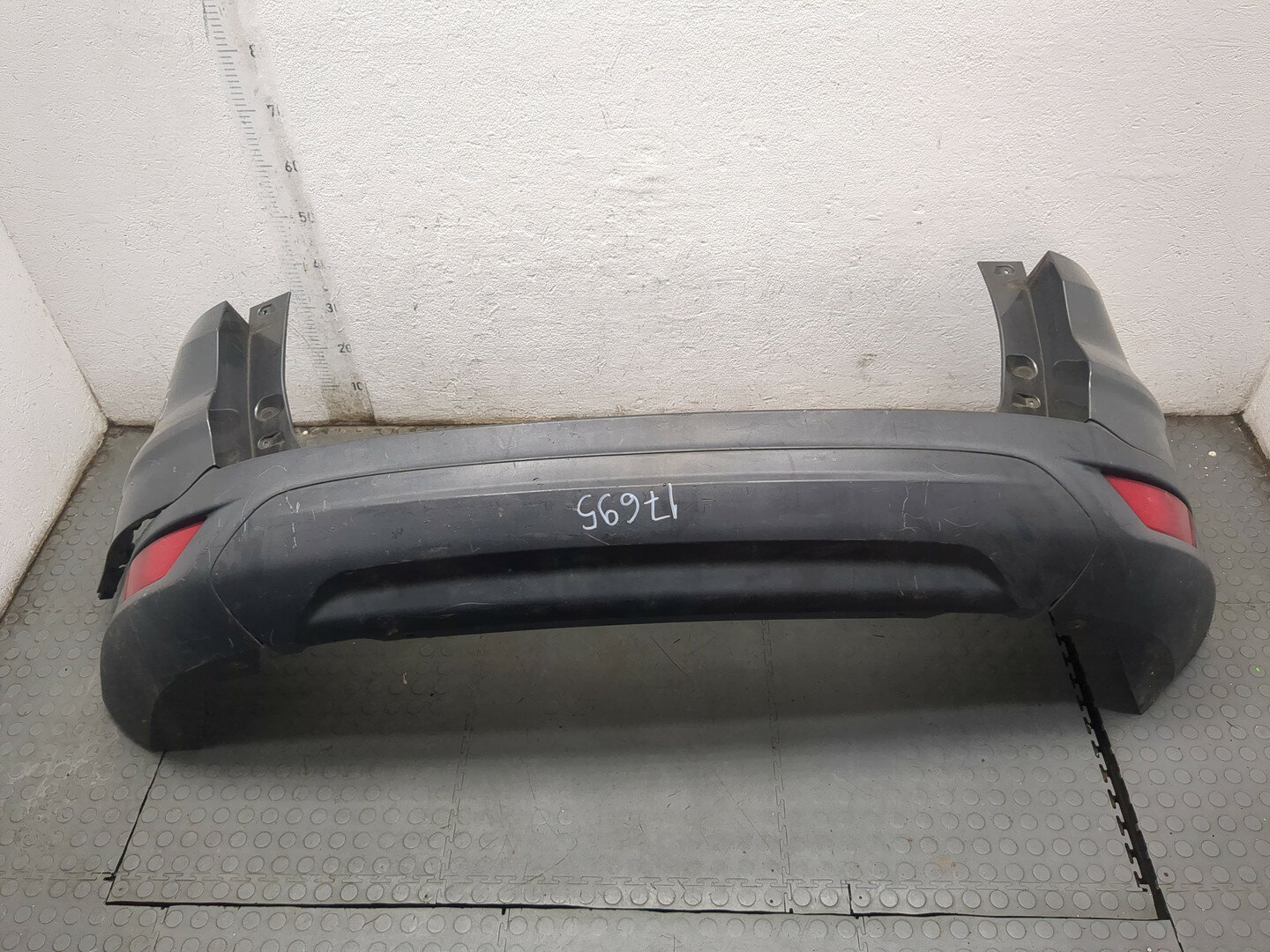 Бампер задний Ford Escape Б/У