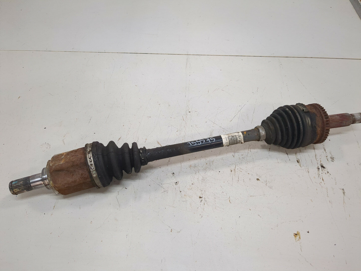 Полуось (вал, шрус) левая передняя КИА Ceed Б/У