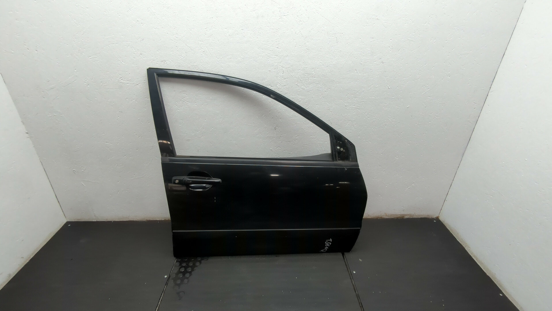Дверь боковая (легковая) правая передняя Mitsubishi Lancer 9 Б/У