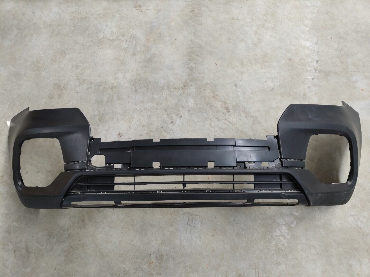 Бампер передний Chery Tiggo 4 FL (2018+) [2.0 16V 5MT внедорожник] J682803510BG