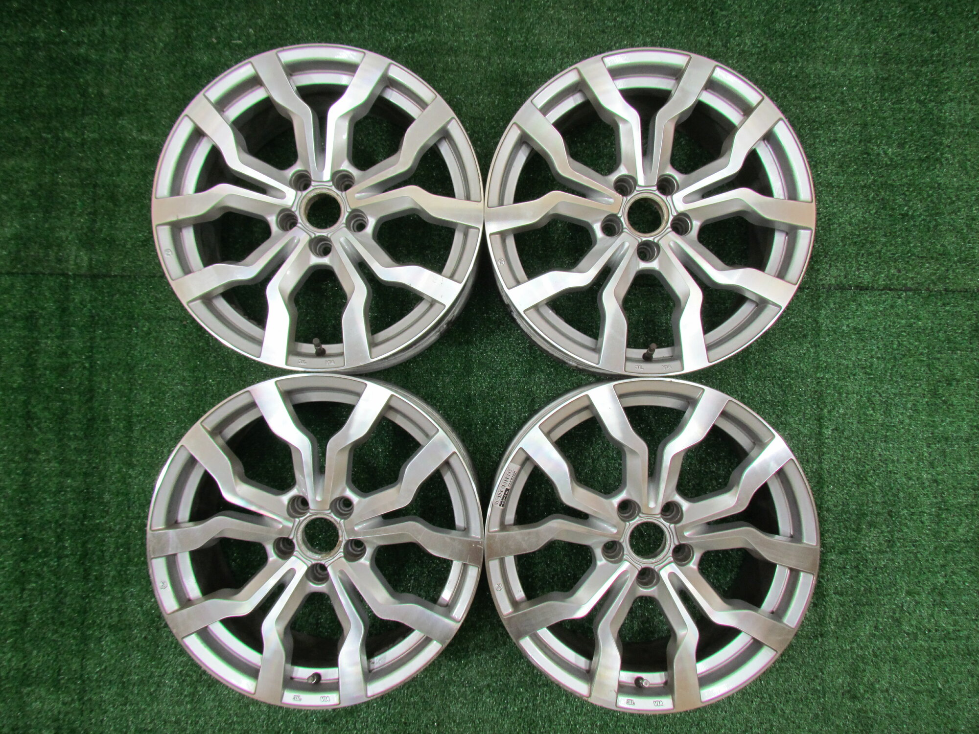 Комплект колесных дисков Audi R18 8J ET39 5*112 DIA66.5 (реплика) 0028303