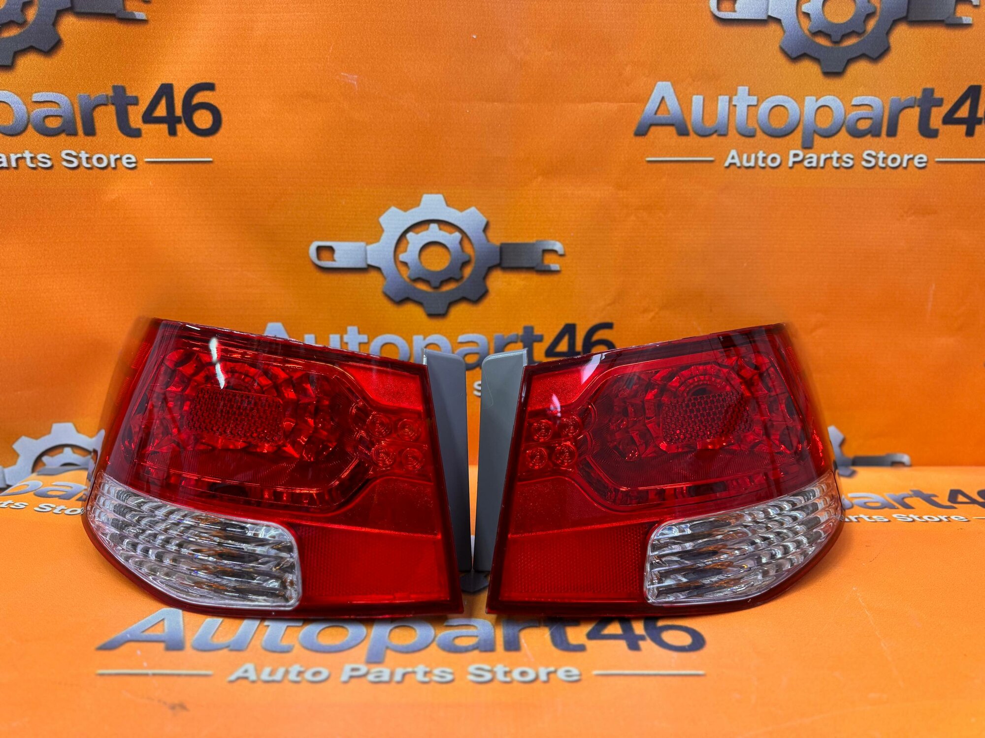 Задние фонари правый и левый в крыло Киа Церато KIA Cerato 08-13г