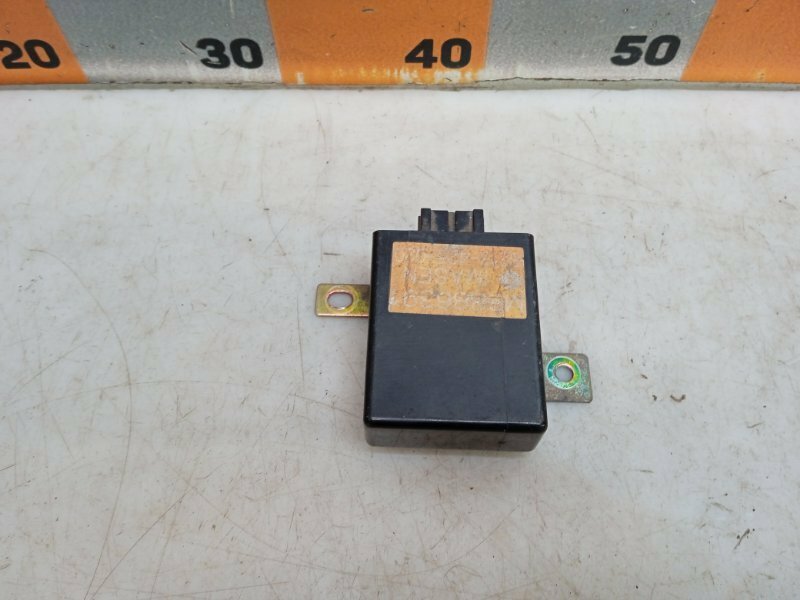 Б/У Блок управления раздаткой Mitsubishi Montero 1995 2, V45W 377613 MITSUBISHI арт. MB886391