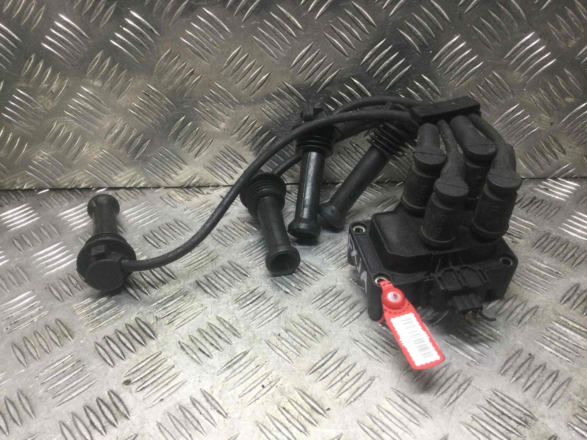 Б/У Катушка зажигания Ford Fiesta 5 поколение (2001-2007) 2002 г.