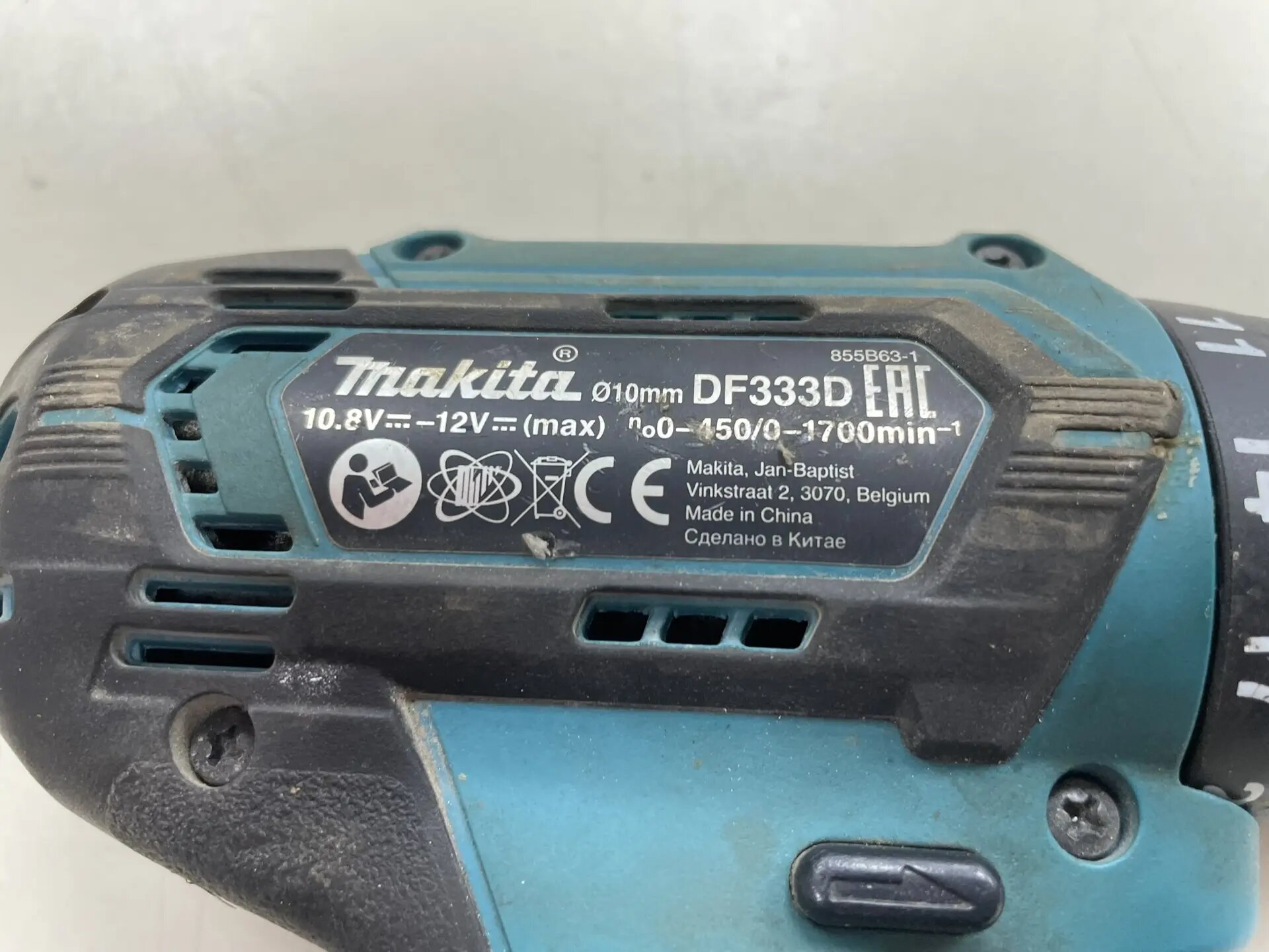 Аккумуляторная дрель-шуруповерт Makita DF333D, 12 В, 2 АКБ, 1.5 Ач, Б/У, Уценка
